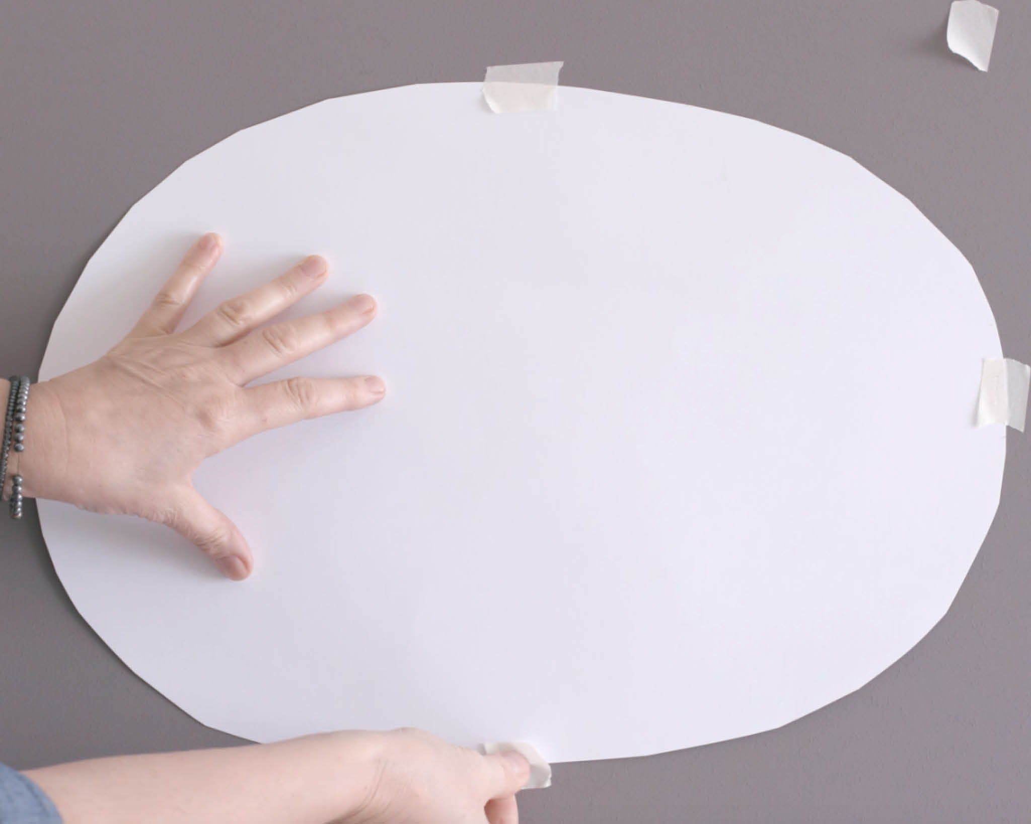 How to paint an oval wall design in 5 easy steps | Dulux